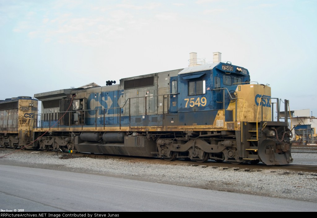 CSX 7549 Q526 takes on water in Memphis Junction